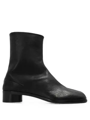 MAISON MARGIELA Leather Tabi Ankle Boot - Black