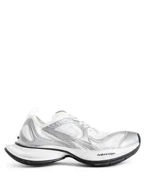 Balenciaga Circuit Ultra-lightweight Sneakers - White