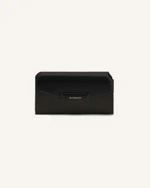 Givenchy Antigona Box Leather Pouch With Chain - Black