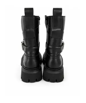 ANDREA MONTELPARE Round-toe Boots