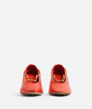 Bottega Veneta Sharp Chain Pump