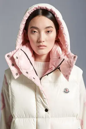 Moncler Luzule Hooded Down Vest - White