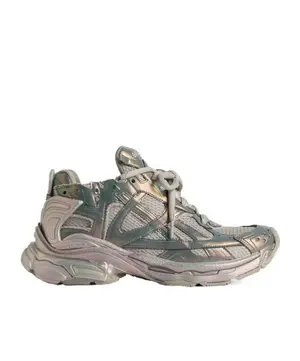 Balenciaga Runner Iridescent Sneaker - Beige/pink