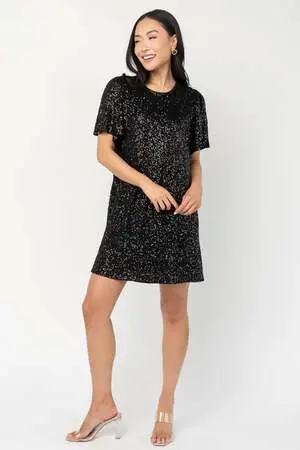 IN FEBRUARY Kimber Sequin Shift Dress