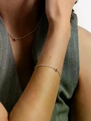 DOWER & HALL Dewdrop Ruby Chain Bracelet