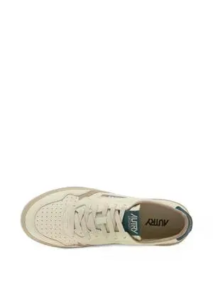 AUTRY Medalist Low Perforated Leather Sneakers