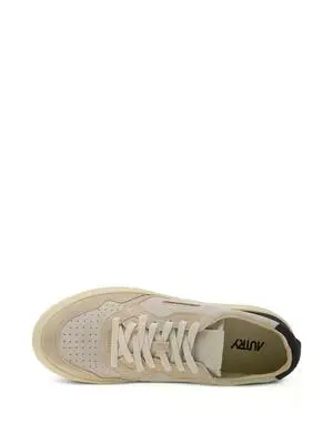 AUTRY Medalist Low Tricolor Sneakers In Suede Color White, Sand And Blue Space - Neutrals