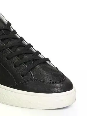 AMA-BRAND Logo-print Lace-up Sneakers