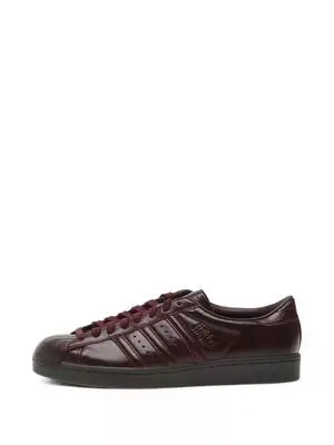 Adidas Superstar Sneakers