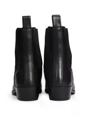STRATEGIA SHOES Pointed-toe Ankle Boots - Black