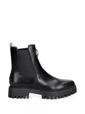 Guess Logo Plaque Lug-sole Ankle Boots