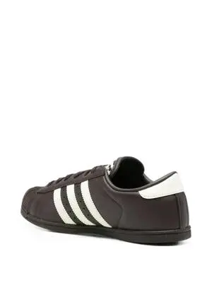 Adidas Superstar Sneakers