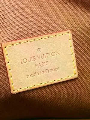 LOUIS VUITTON Monogram Lockit Horizontal Handbag