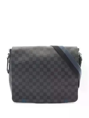 LOUIS VUITTON 2017 Mm District Damier Graphite Shoulder Bag - Grey