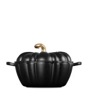 LE CREUSET Cast Iron Pumpkin Casserole Dish