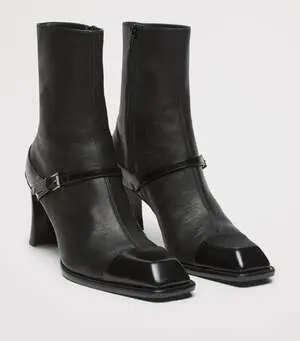 Alexander McQueen Leather Niko Ankle Boots 70