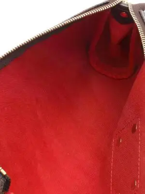 LOUIS VUITTON Shoulder Bag