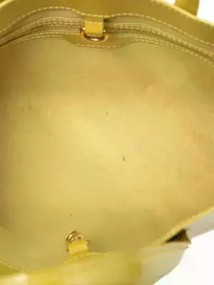 LOUIS VUITTON Monogram Vernis Wilshire Pm Handbag