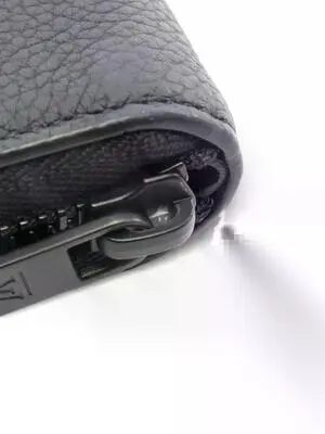 LOUIS VUITTON 2010s Aerogram Zippy Wallet