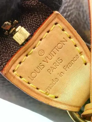 LOUIS VUITTON 2000 Monogram Pochette Accessoires Shoulder Bag