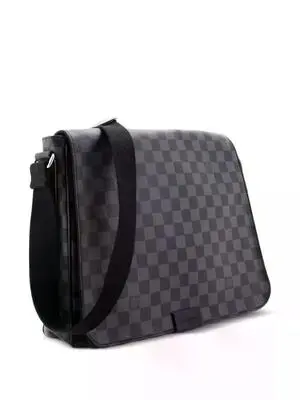 LOUIS VUITTON Daniel Mm Messenger Bag