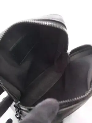 LOUIS VUITTON 2019 Danube Taiga Messenger Bag
