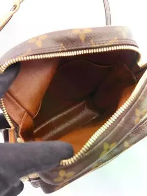 LOUIS VUITTON 2003 Monogram Amazone Crossbody Bag