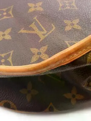 LOUIS VUITTON Monogram Shoulder Bag