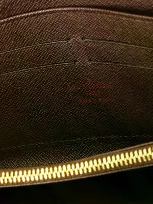 LOUIS VUITTON Zippy Wallet Damier Small Wallets