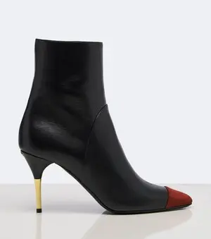 Valentino Garavani Sinead Vlogo Leather Ankle Boots