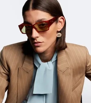 Valentino Garavani Classico Vlogo Rectangular Sunglasses