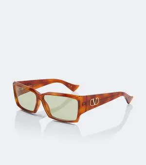 Valentino Garavani Classico Vlogo Rectangular Sunglasses