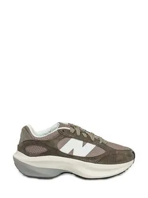 NEW BALANCE Premium Sneakers - Green