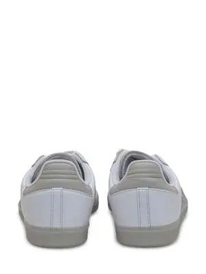 ADIDAS ORIGINALS Classic Samba Sneakers