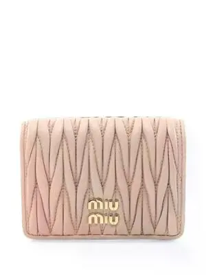 Miu Miu Matelassé Bi-fold Wallet - Pink
