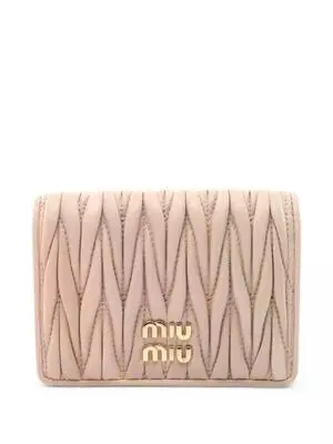 Miu Miu Matelassé Bi-fold Wallet - Pink