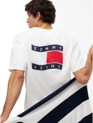 Tommy Hilfiger Wavy Flag Logo T-shirt
