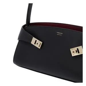 FERRAGAMO East-west Hug Shoulder Bag - Black