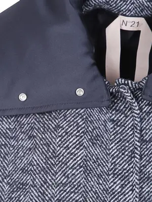 N.21 Long-sleeved Coat With A Lapel Collar