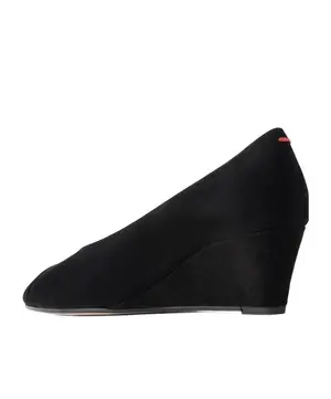 AeydĒ Suede Wedge Pumps