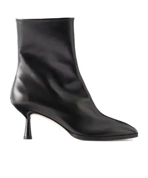 AeydĒ Solid Leather Ankle Boots