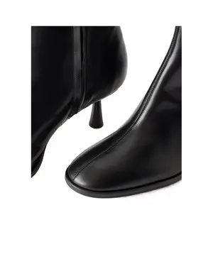 AeydĒ Solid Leather Ankle Boots