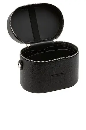 ETOILE COLLECTIVE Oval Toiletry Case - Black