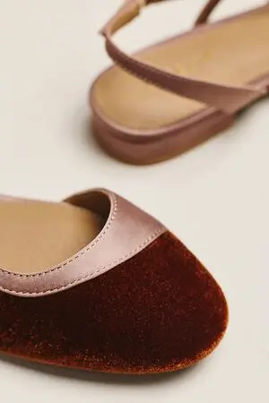 CECILIA NEW YORK Heidi Slgback Flats - Brown