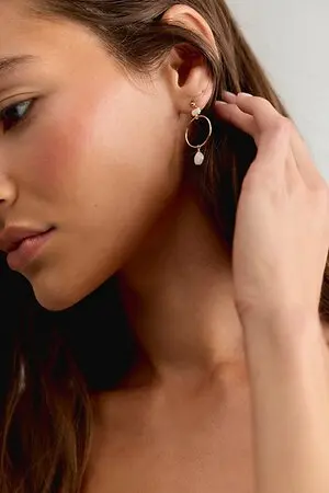 KOZAKH Azuu Earrings - Gold