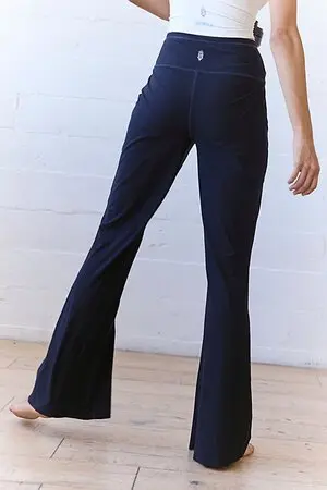 Free People Reset Recovery Mesh Flares - Black