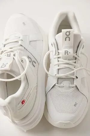 On The Roger Clubhouse Pro 2 Sneakers - White/ivory