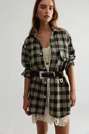 LLEA BLUE Oversized Plaid Button-down Shirt - Black Combo