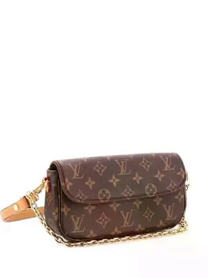 LOUIS VUITTON Monogram Canvas Ivy Wallet On Chain Shoulder Bag
