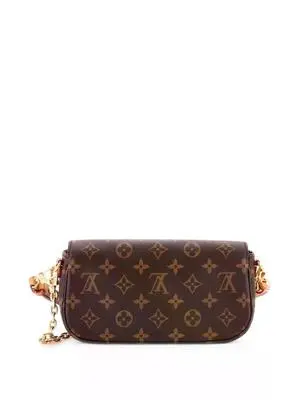LOUIS VUITTON Monogram Canvas Ivy Wallet On Chain Shoulder Bag